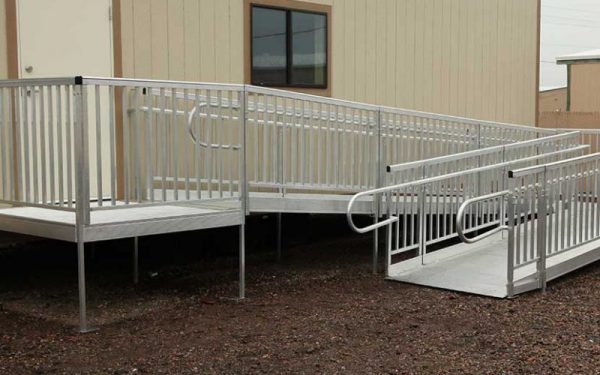 Rampe acces modulaire commerciale ♿ 1-866-416-1024